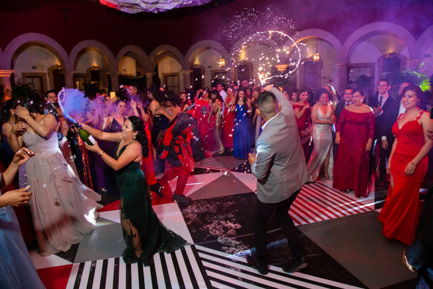 Salón de Fiestas para Graduaciones | Claustro Santa Fe